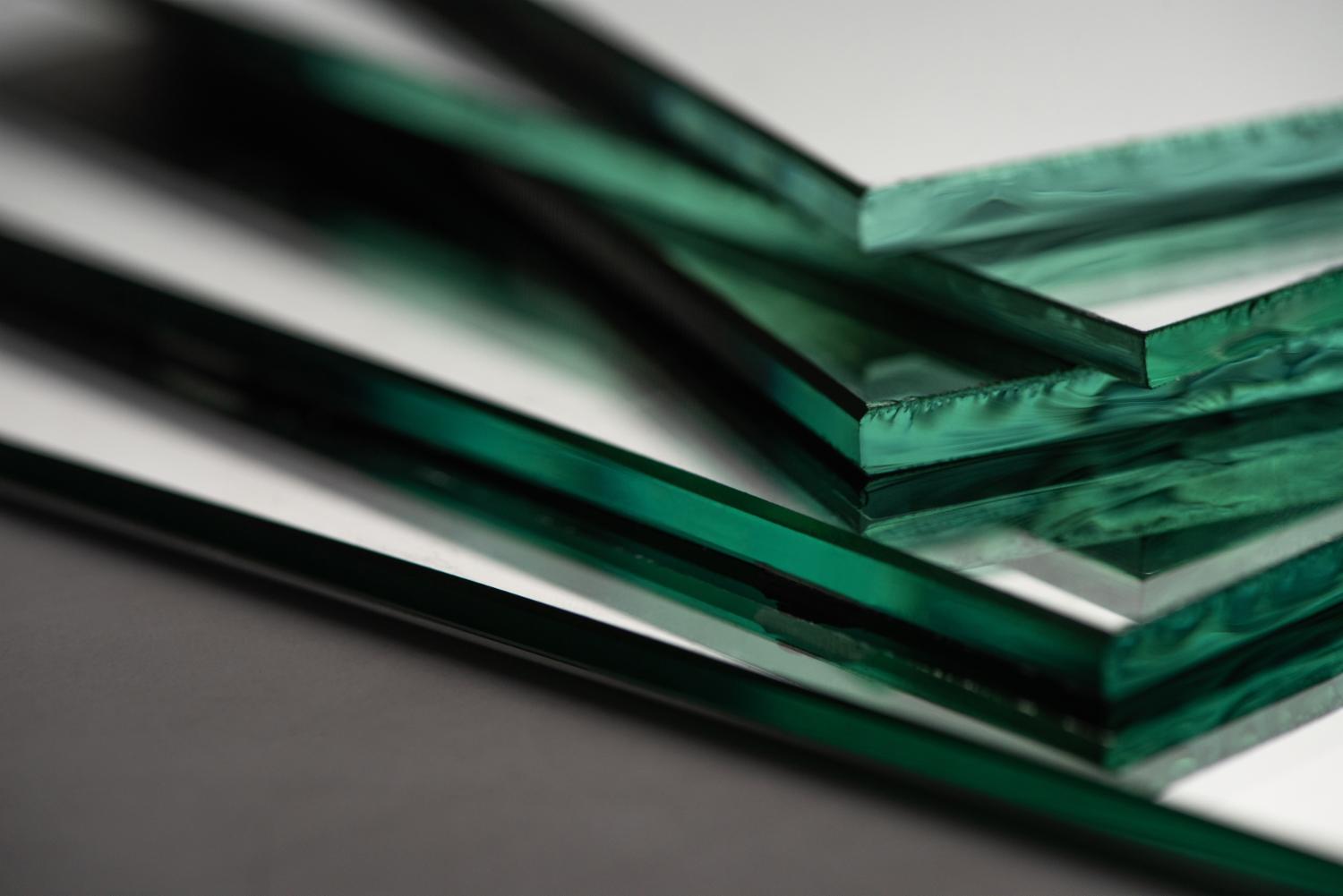 Tổng Hợp Các Loại Kính Cường Lực Phổ Biến Hiện Nay | Dịch Vụ Dân Dụng KucKu